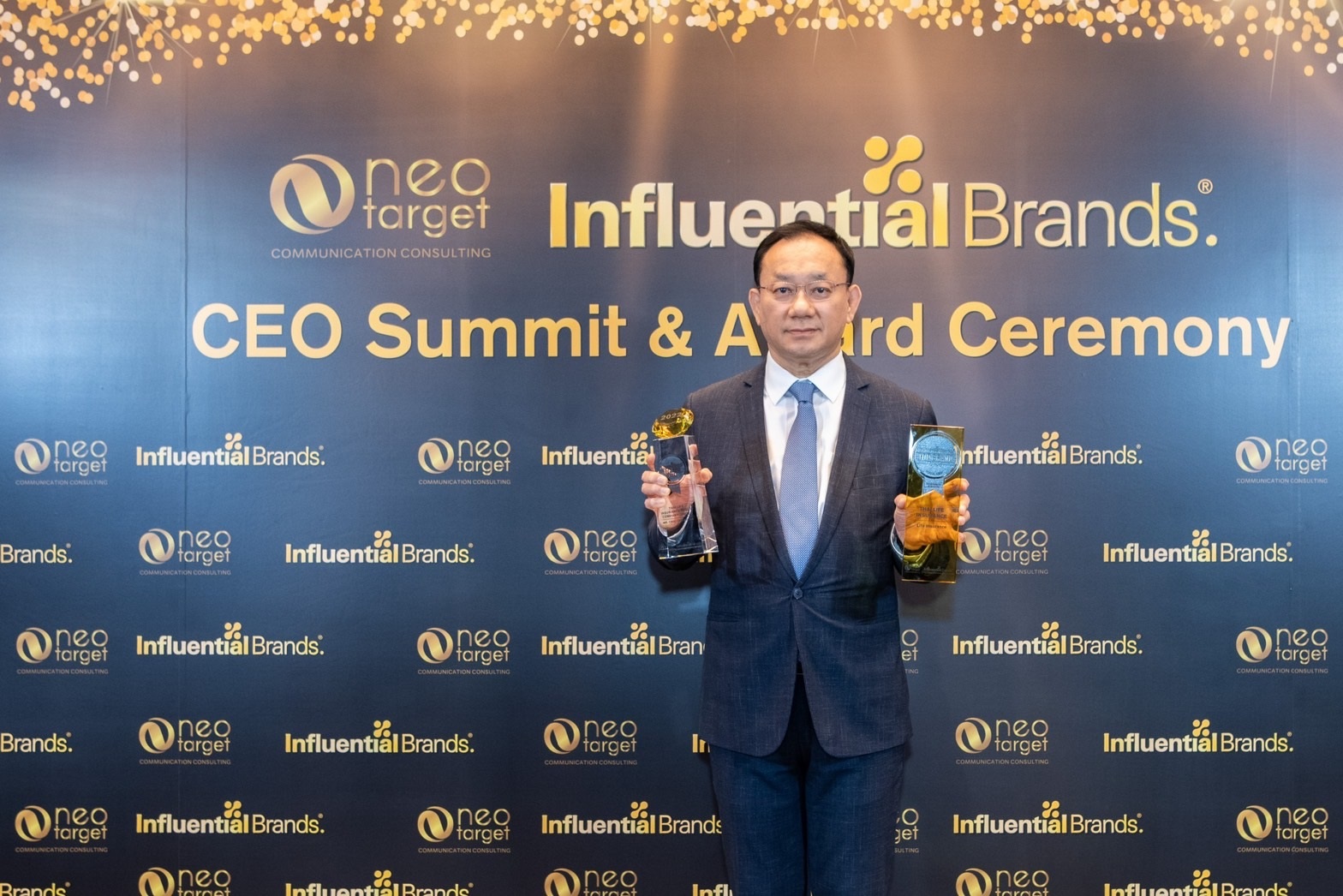 ไทยประกันชีวิต คว้ารางวัล Top Influential Brands และ TOP CEOs - OutperForm